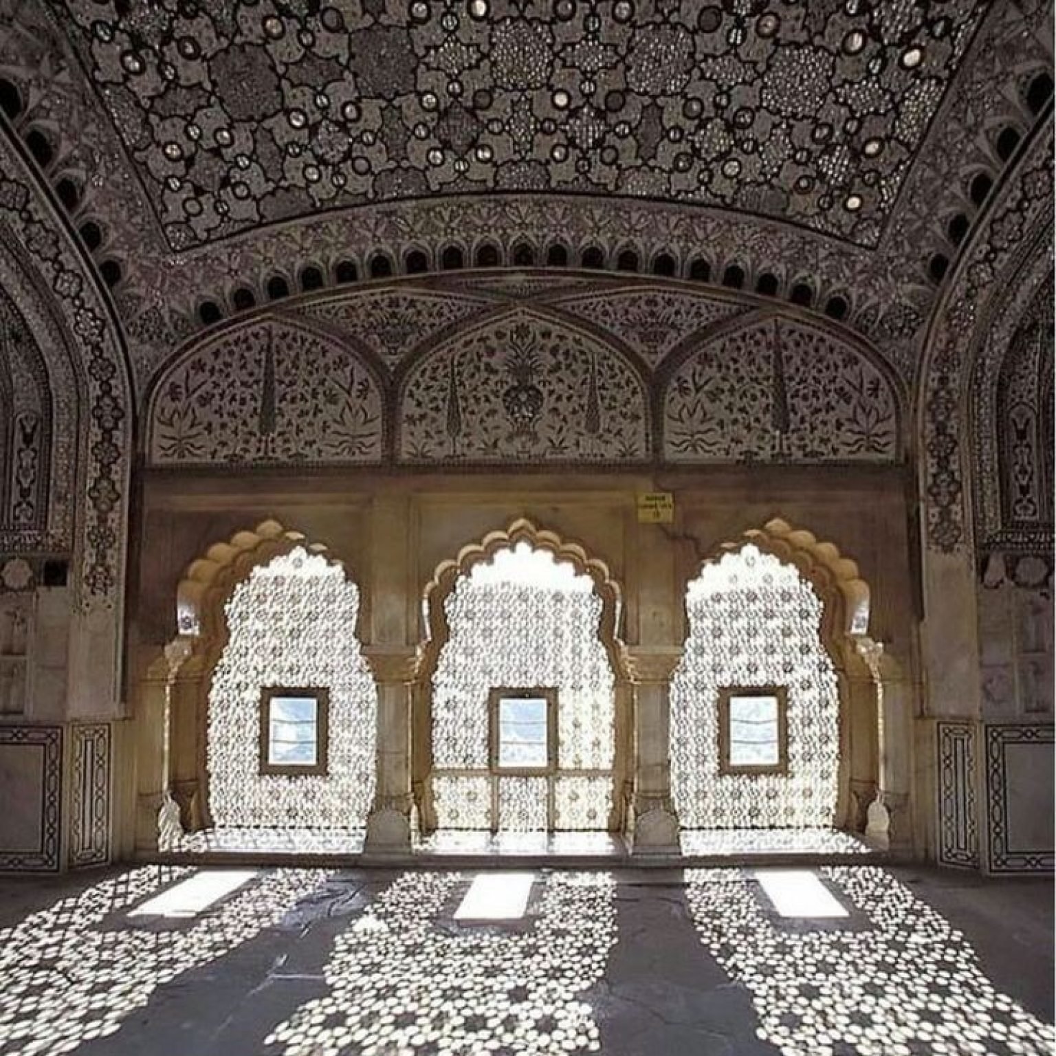 Sheesh Mahal Jaipur - History, Timings, Entry Tickets | kingslandholiday